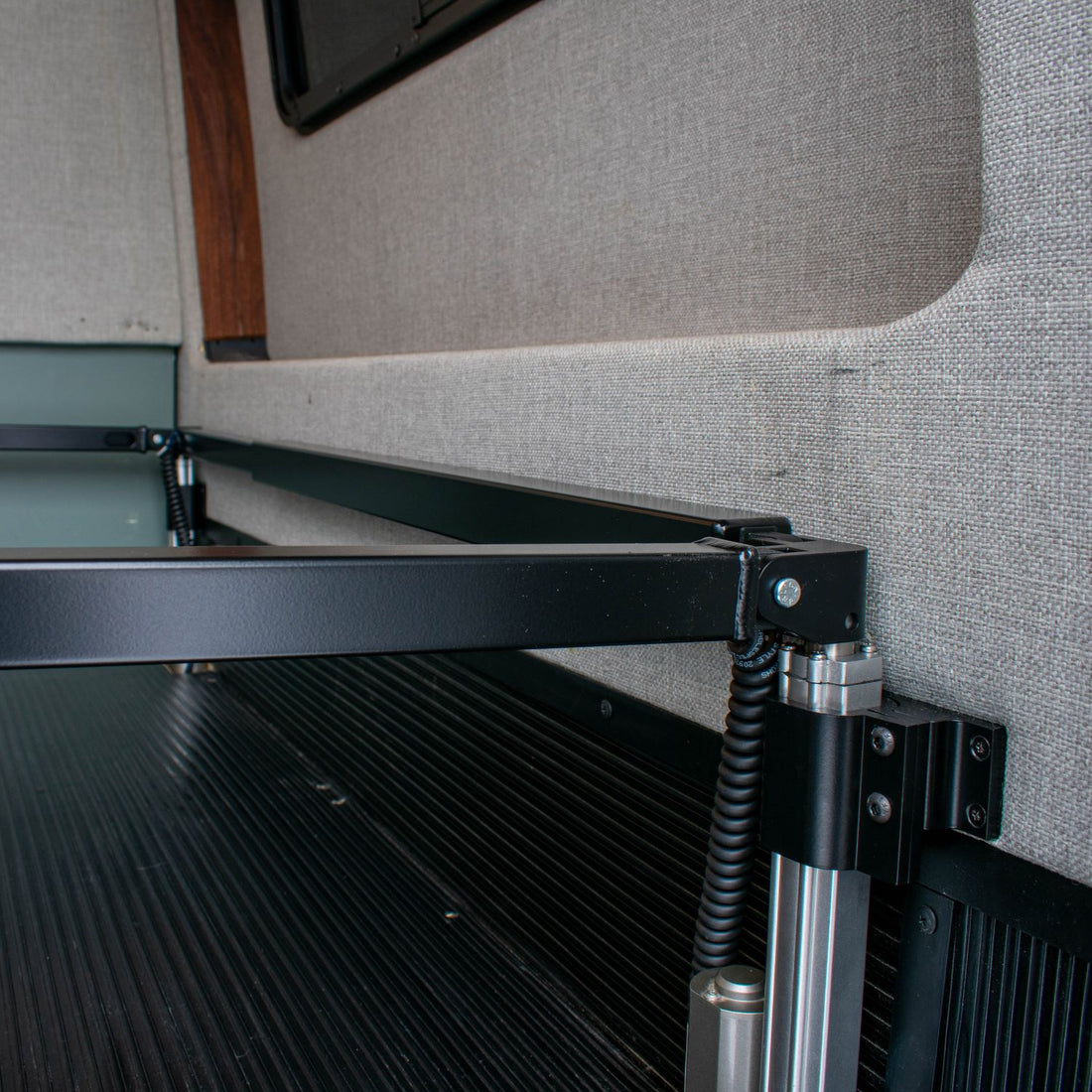 Tilt Bed Systems | Self-Leveling Bed Frames – Tilt Beds